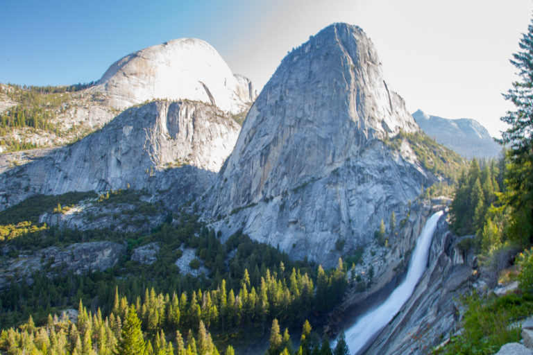 The Mist Trail: Hike Through Yosemite’s Iconic Waterfalls – OKIENOMADS