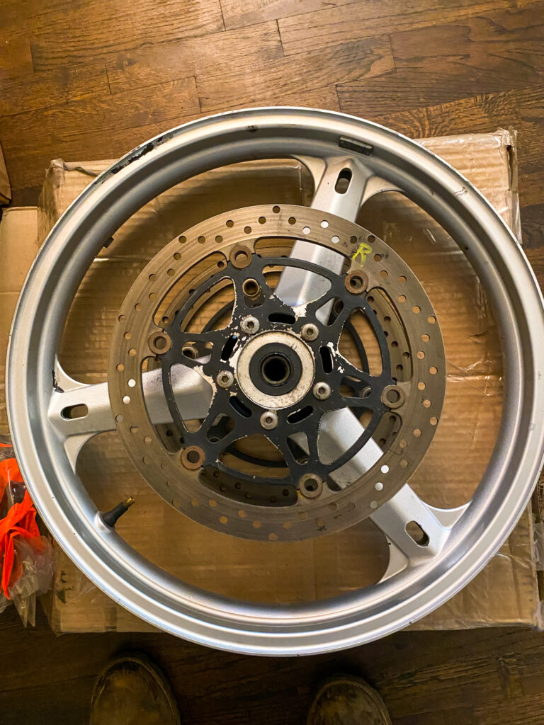 Replace Your Kawasaki Versys 650 Front Wheel with a Vstrom 1000 19 inch ...